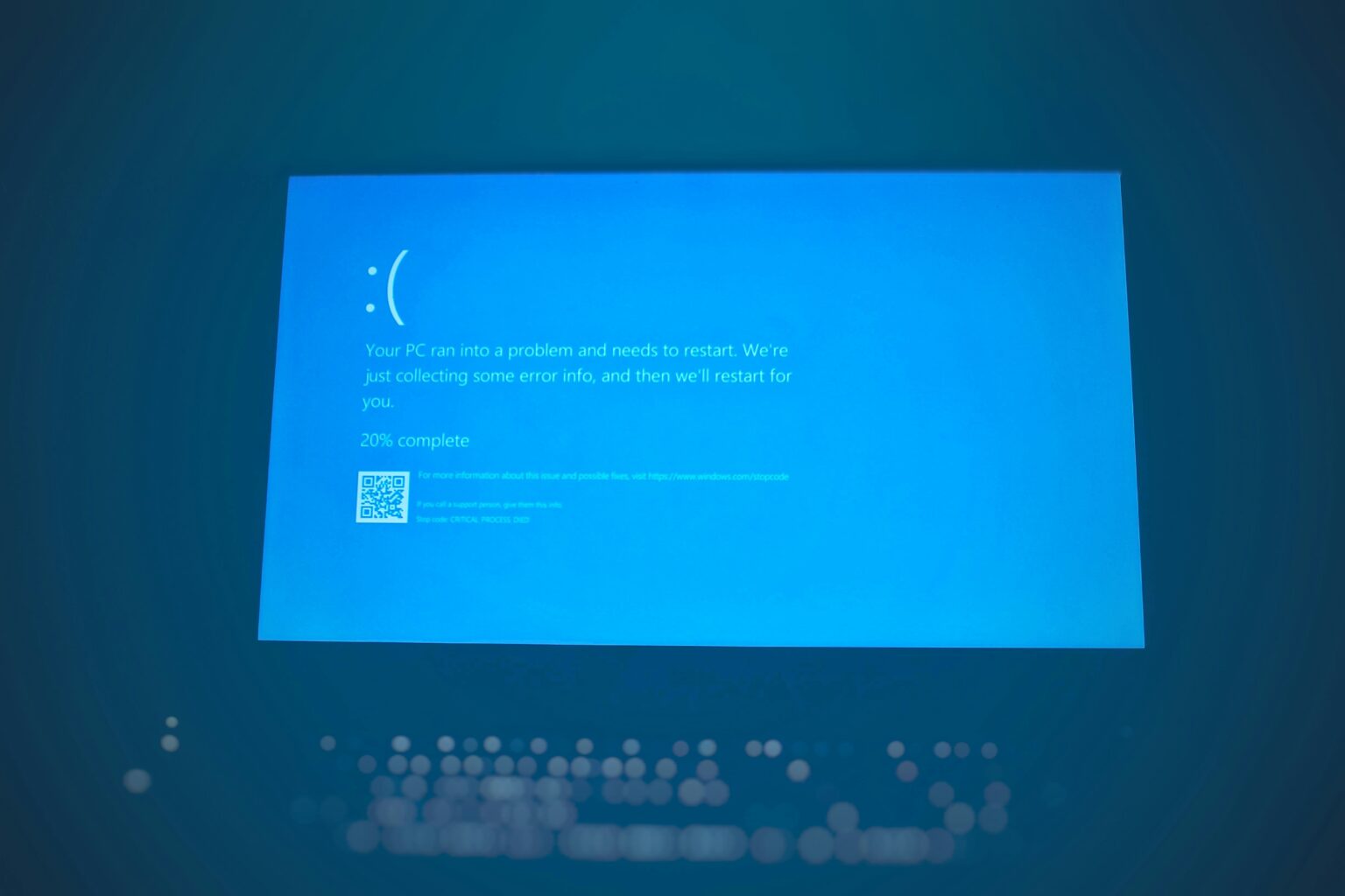 Windows’ 40-Year-Old Blue Screen Of Death Ends | PMN Patralok
