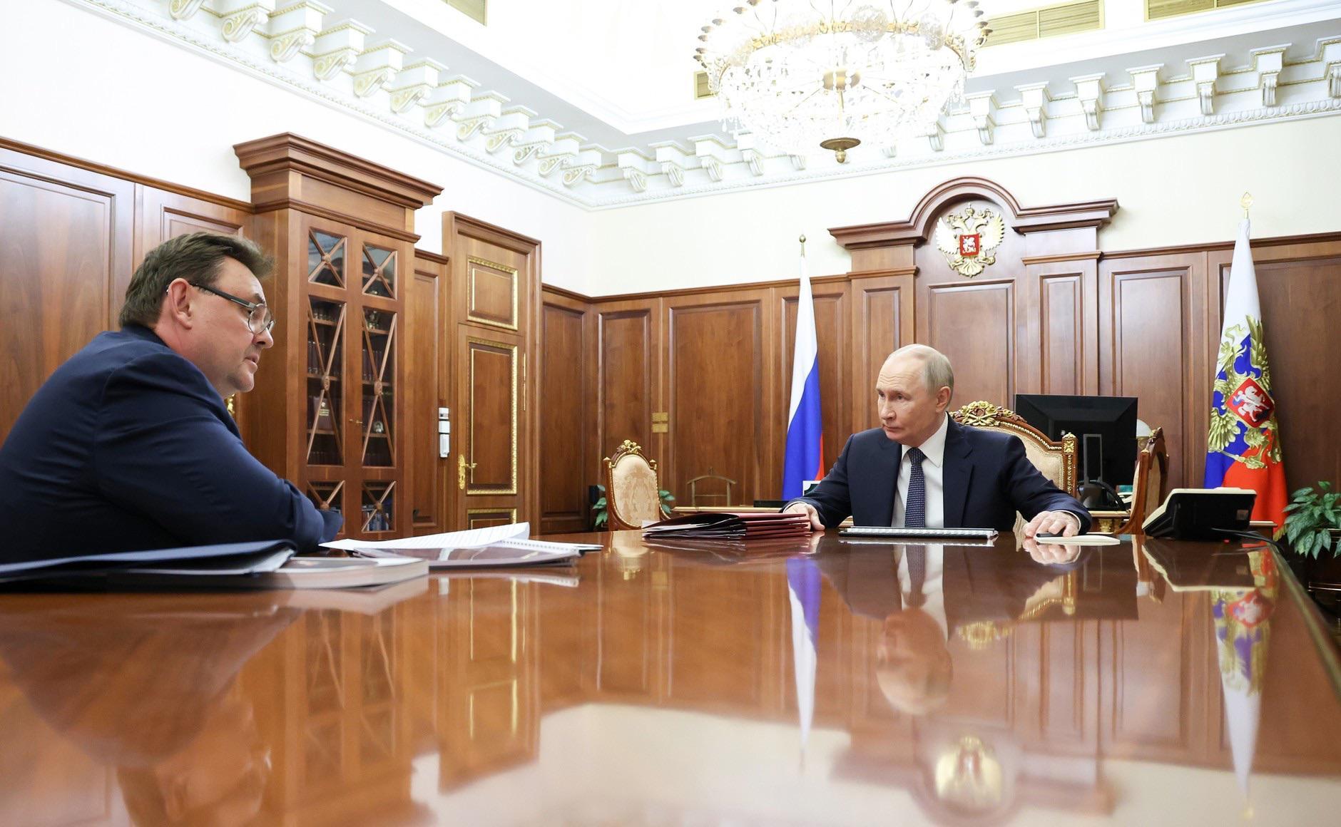 Kremlin Reviews Plans To Modernise Russian Legal System | PMN Patralok
